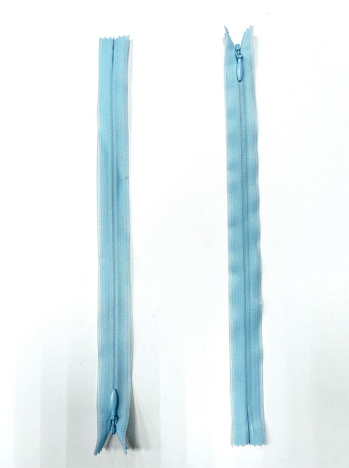 Молния японская потайная YKK 25 см, серо-голубая , небесная, голубая – купить на Ярмарке ...