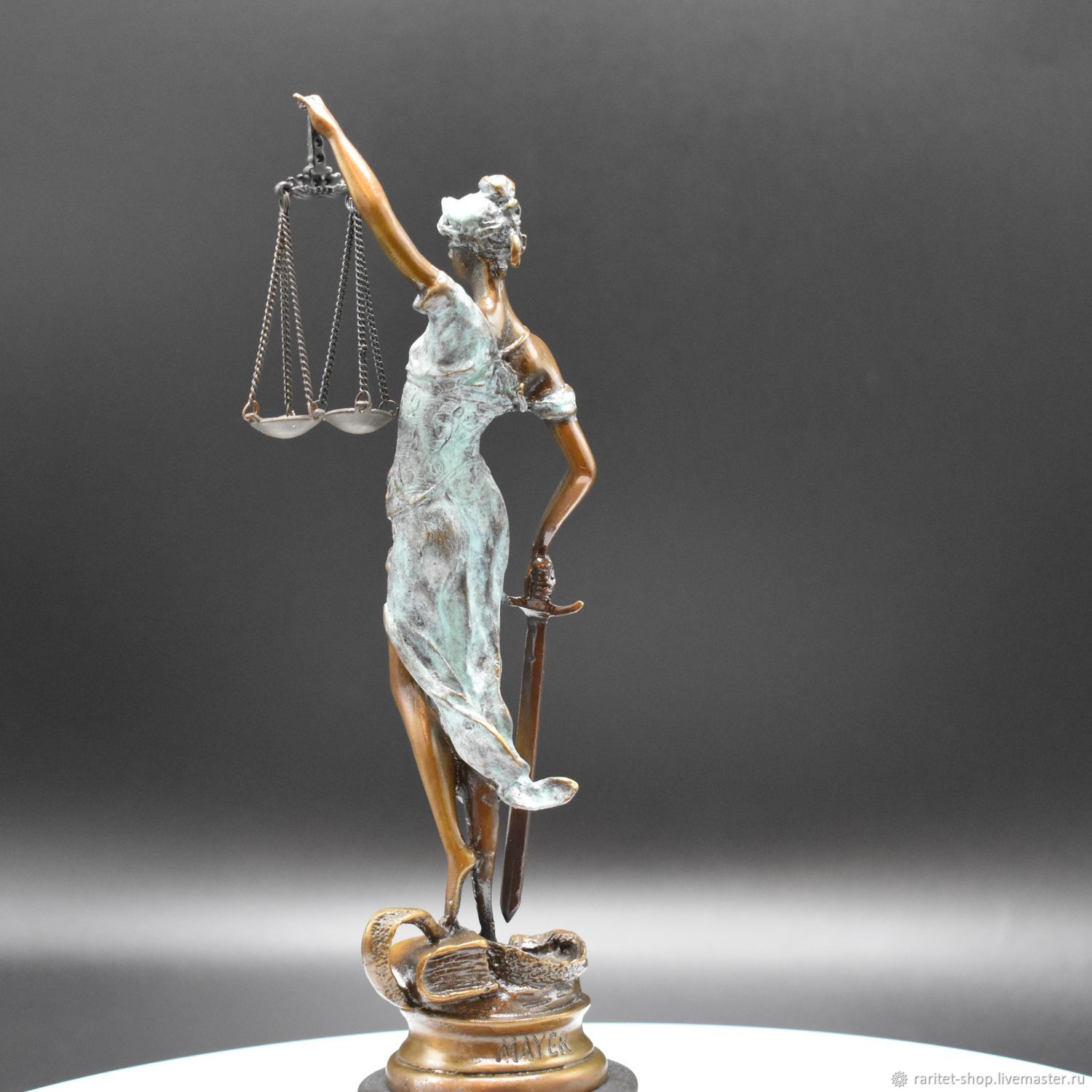 Статуэтки: "Фемида" (малая, зелёная) в интернет-магазине Ярмарка ...