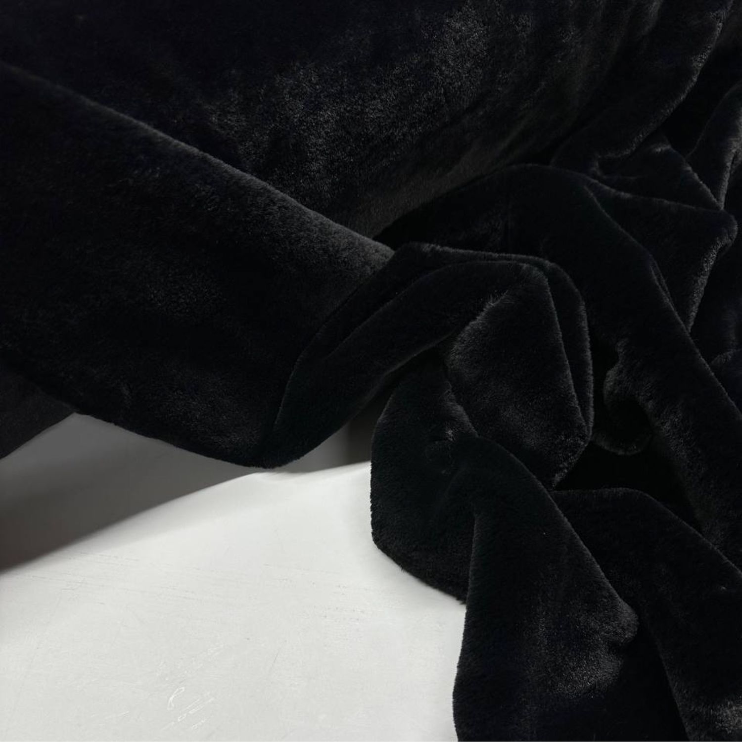 Искусственный мех в стиле Miu Miu черный в интернет магазине на Ярмарке Мастеров Ткани Санкт