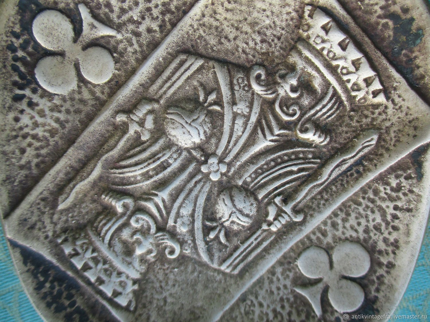 Винтаж: Антикварная тарелочка Roi De Trefle Max le Verrier бронза купить в интернет-магазине ...