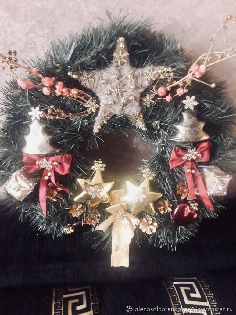 Новогодние композиции: Венок из еловых веток в интернет-магазине на ...