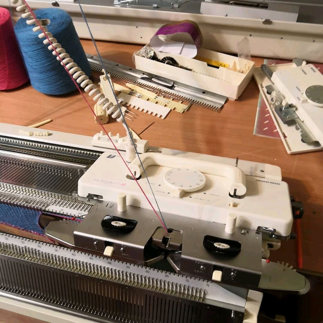 Silver reed sk860/sr860 японская компьютерная 4 класс вязальная машин ...