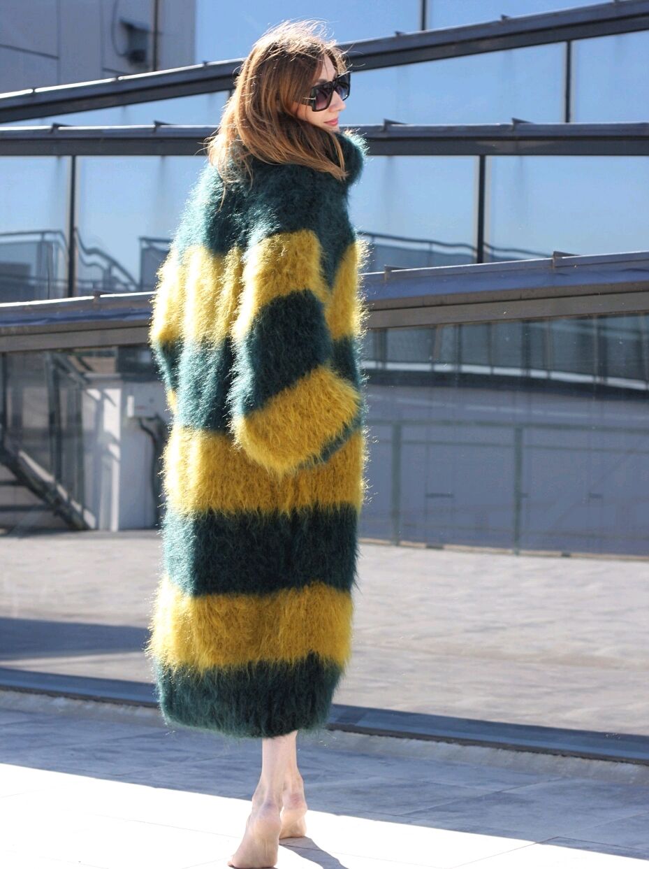 Мохеровый пушистый свитер, платье. Цвет зеленый-горчица. Jane Rodas в ...