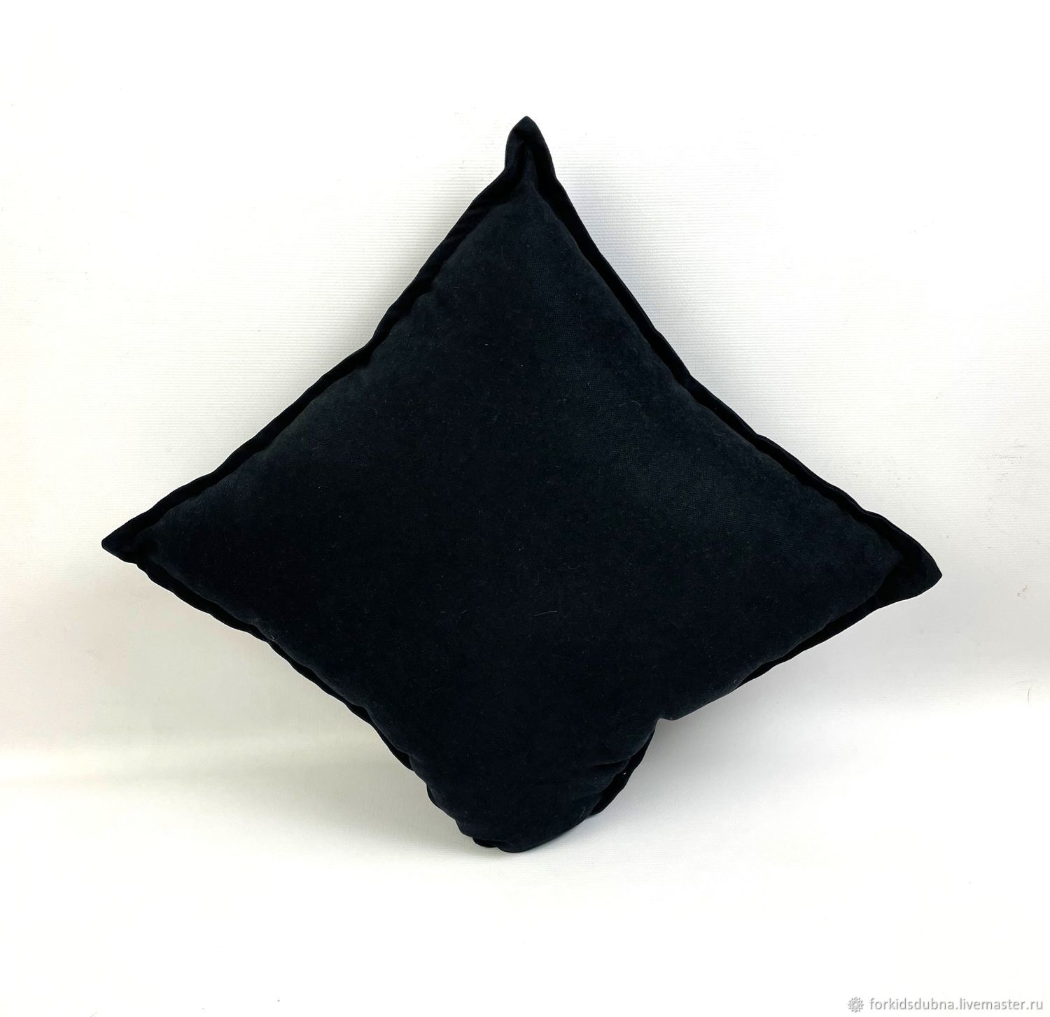 Подушки диванные декоративные купить в интернет-магазине Ярмарка ...