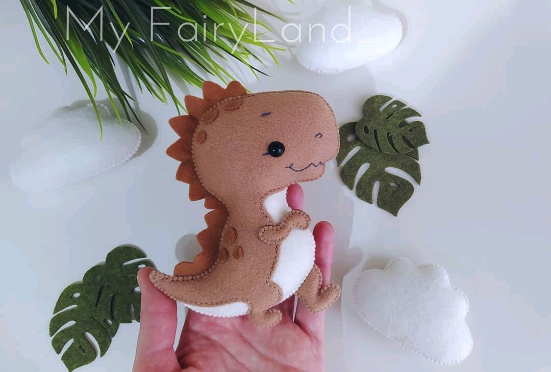 Мобиль из фетра! Динозавры! Мобиль на кроватку! Именной мобиль! в ...