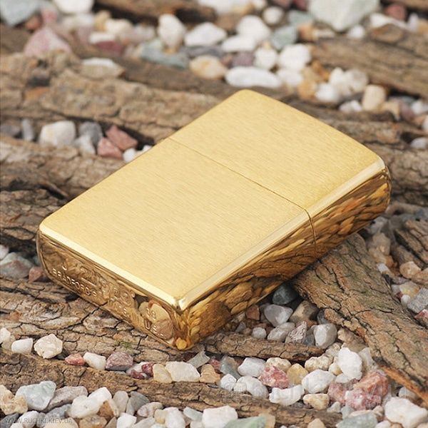 Зажигалка Zippo золото матовая с именной гравировкой в интернет ...