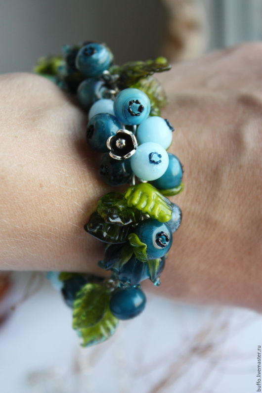 Купить Браслет лэмпворк "Голубичный" бусины лэмпворк - lampwork ...
