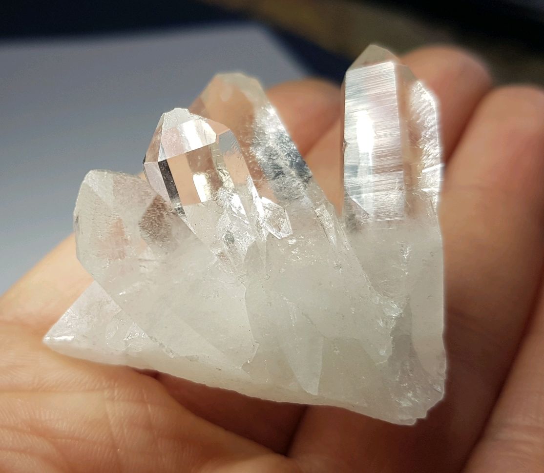 #17. Красивый кристалл Лемурицского кварца купить в интернет-магазине ...