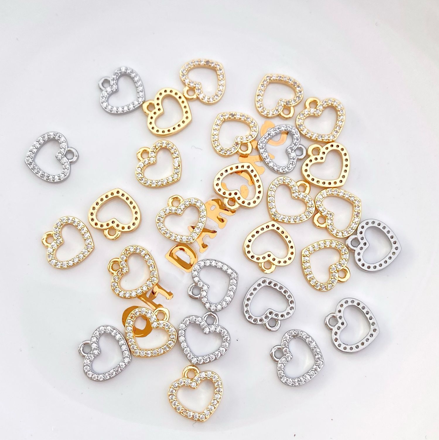 Подвеска Сердце 10 мм, фианиты купить в интернет-магазине Ярмарка ...