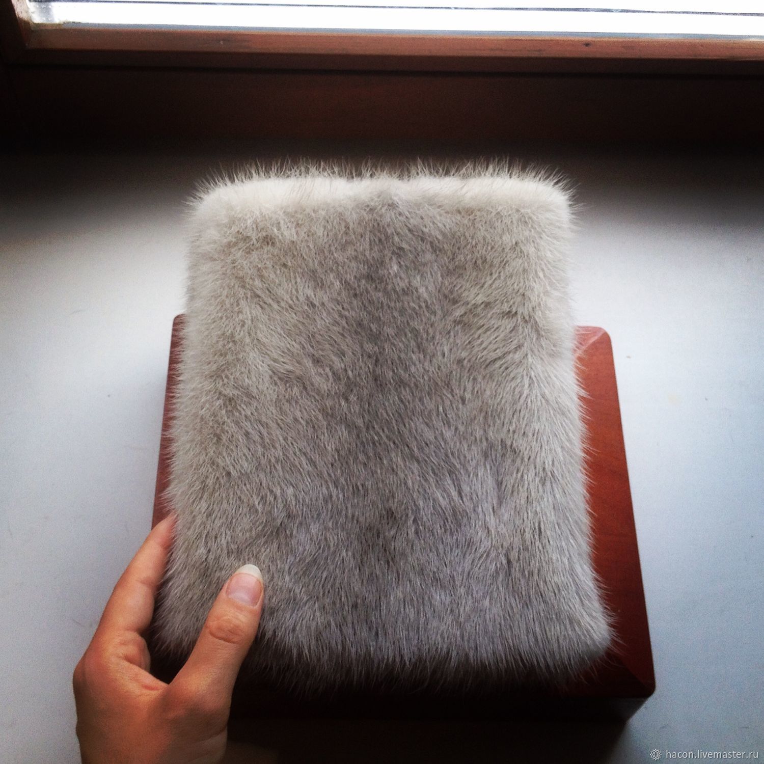 Меховой блокнот! Роскошный купить в интернет-магазине Ярмарка Мастеров по цене 14900 ₽ – GHAXLRU ...