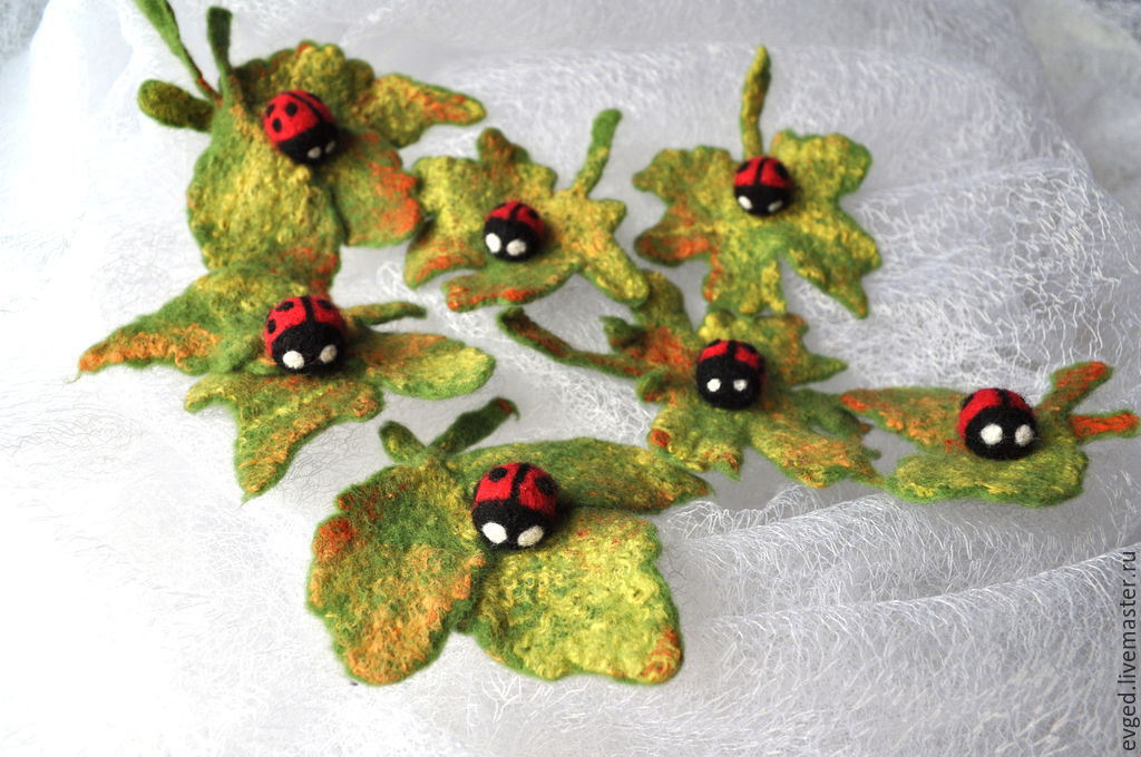 Брошки "Божья коровка" в интернет-магазине на Ярмарке Мастеров | Брошь ...