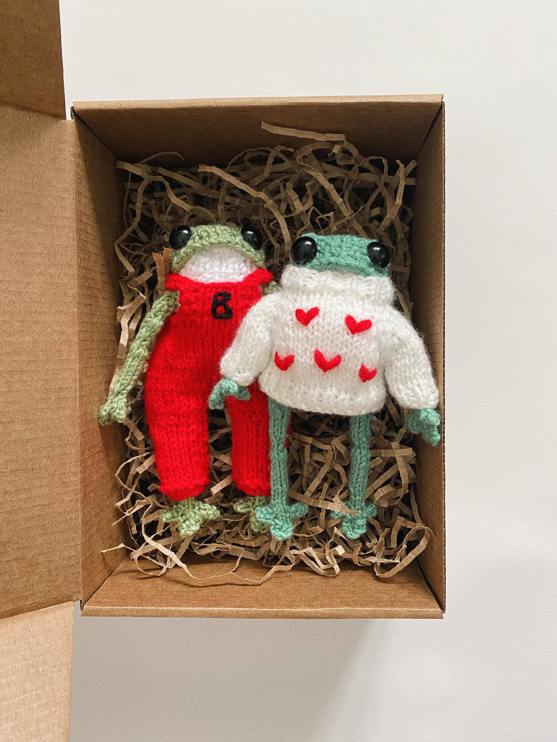 Вязанные лягушки в интернет-магазине Ярмарка Мастеров по цене 2500 ...