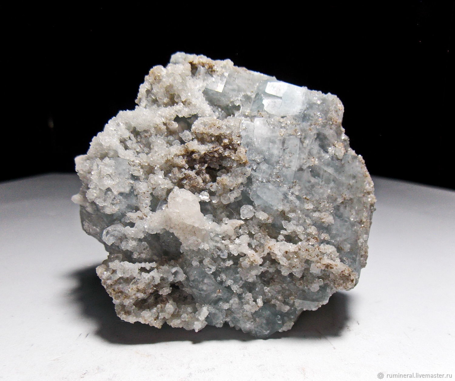 Голубой, зелёный датолит с кальцитом. Дальнегорск. Приморье купить в ...