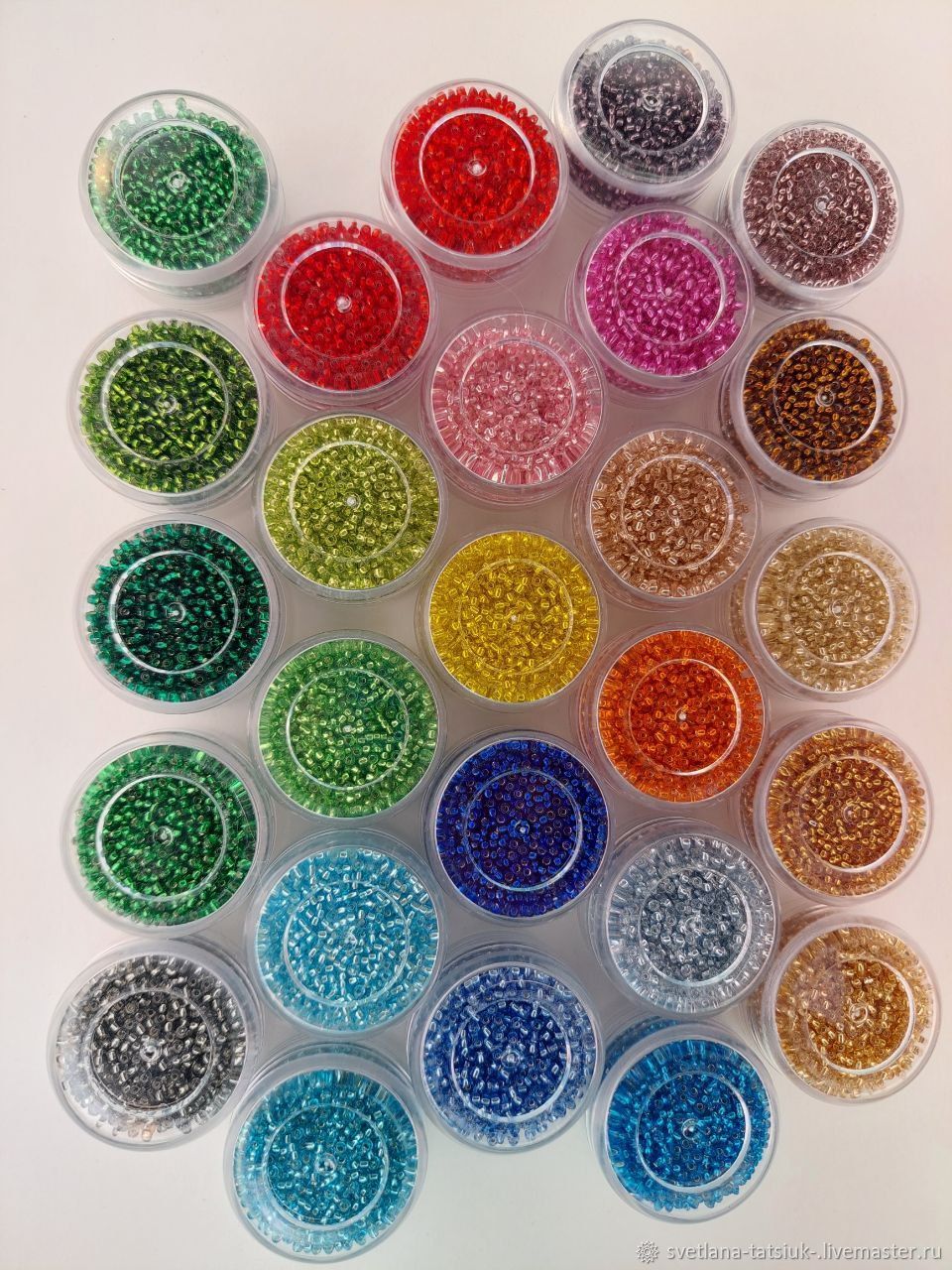 Бисер в баночке в интернет-магазине Ярмарка Мастеров по цене 55 ₽ – T5JOMRU | Бисер, Москва ...