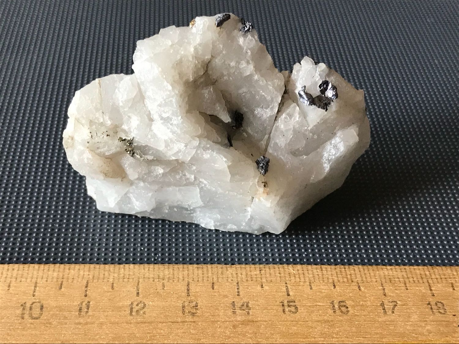 МОЛИБДЕНИТ купить в интернет-магазине Ярмарка Мастеров по цене 400 ...