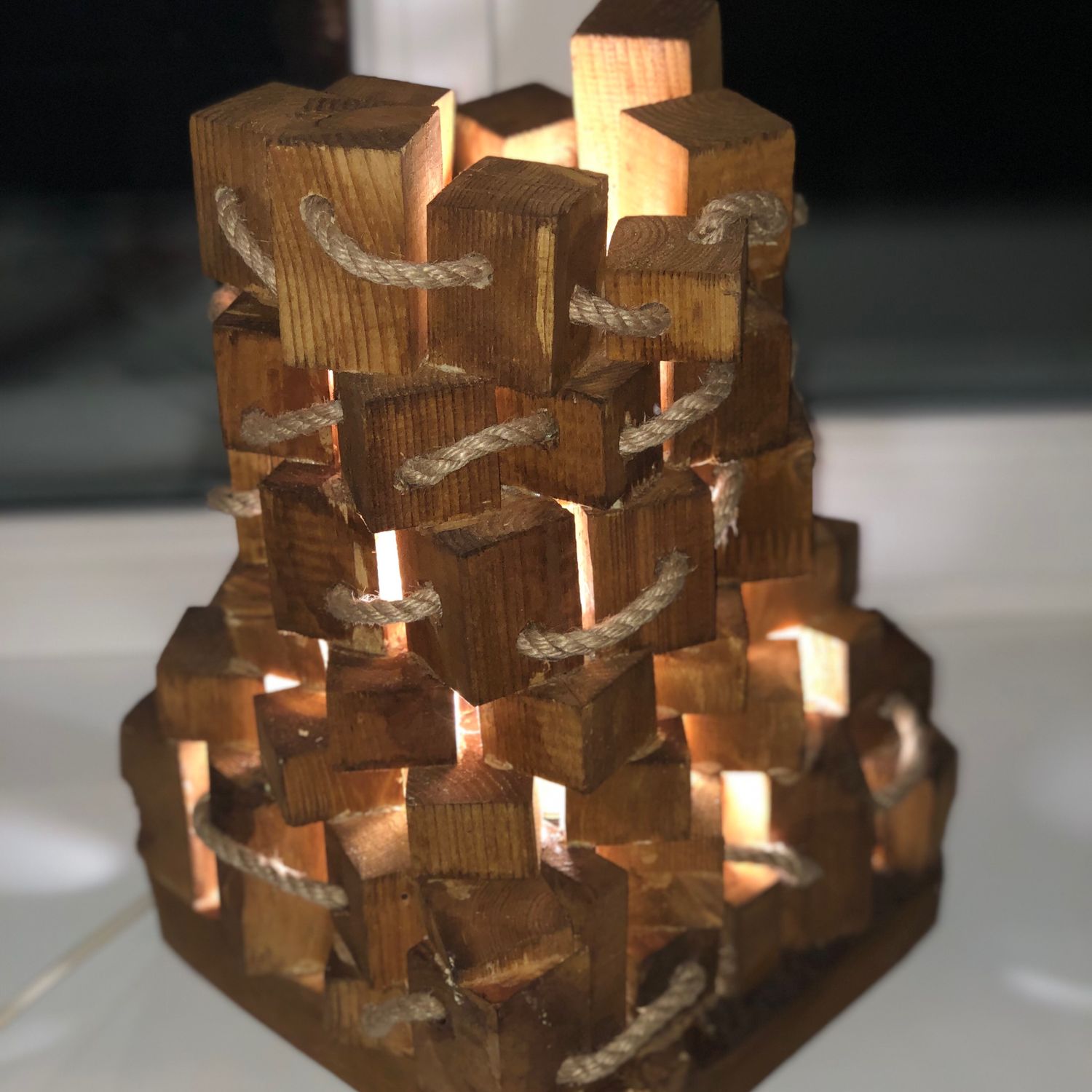 Светильник из дерева в интернет-магазине Ярмарка Мастеров по цене 3322 ...