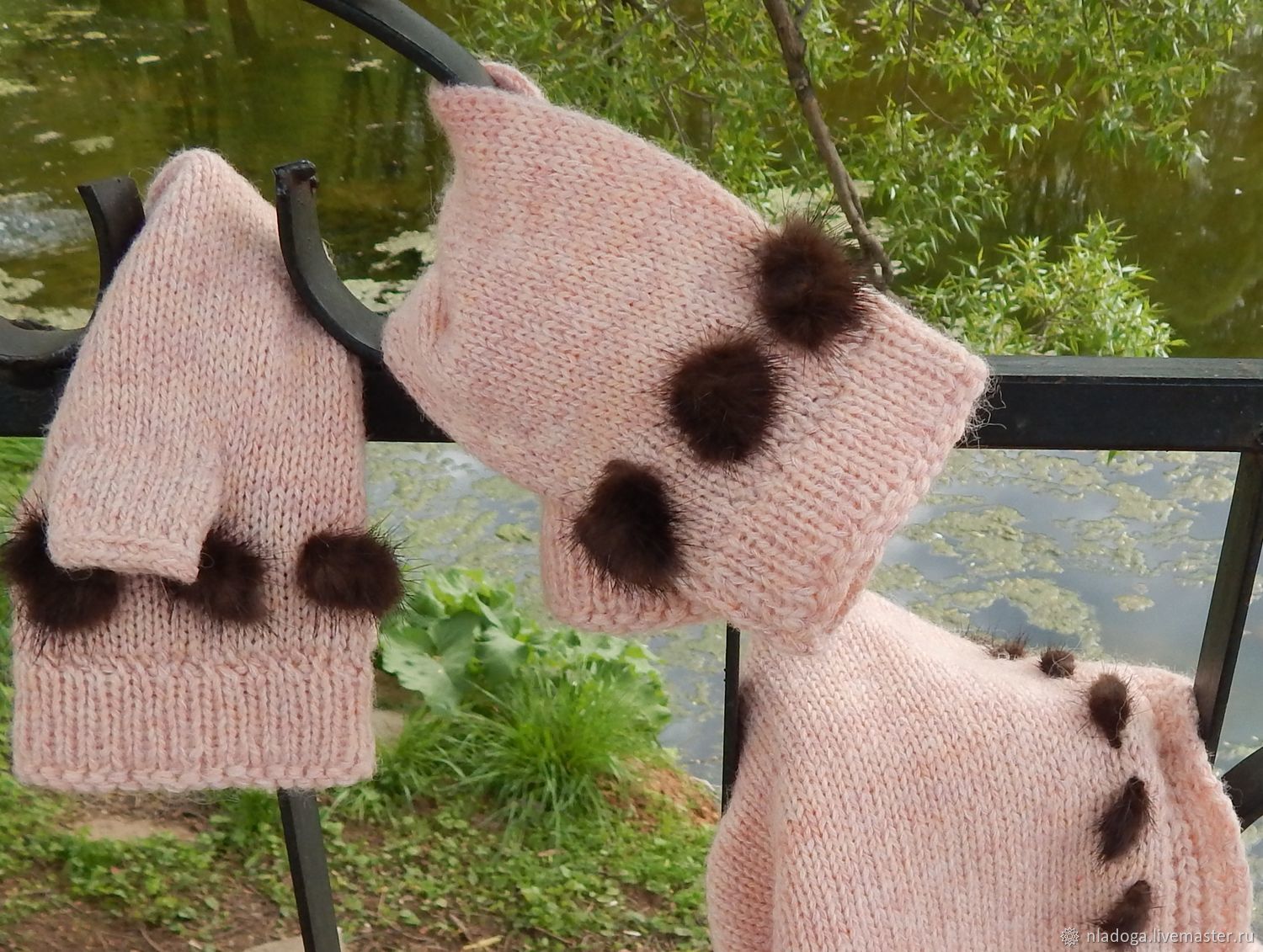 Розовые вязаные снуд и митенки из итальянской шерсти купить в интернет ...