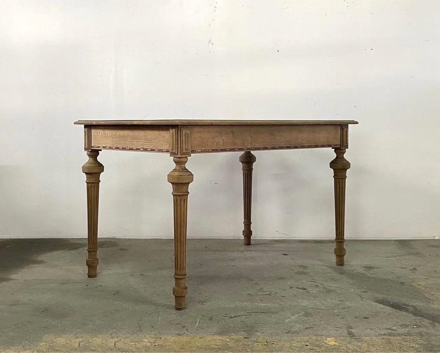 Винтажный стол модели Фиона в интернет-магазине Ярмарка Мастеров по ...