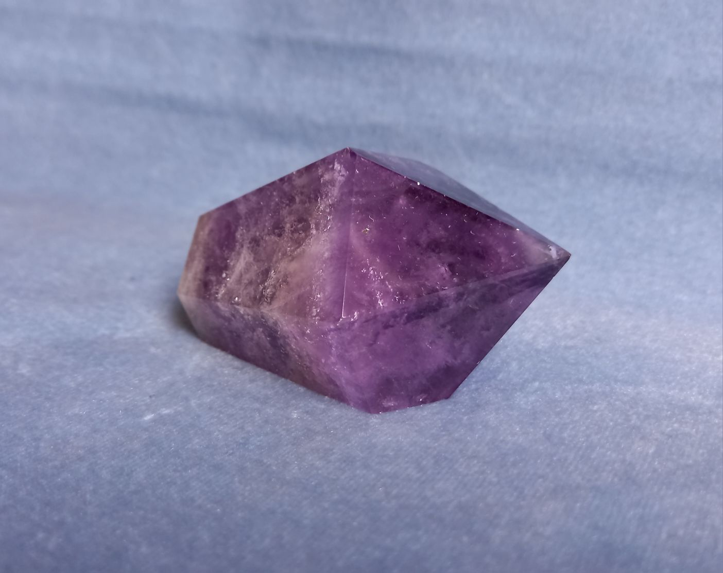 Кристалл аметиста купить в интернет-магазине Ярмарка Мастеров по цене ...