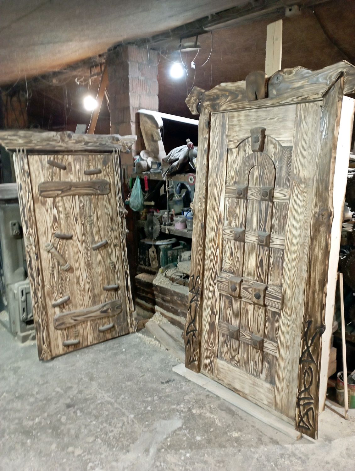 Дверь входная,межкомнатная.Массив сосны.Под старину.Брашировка. в ...