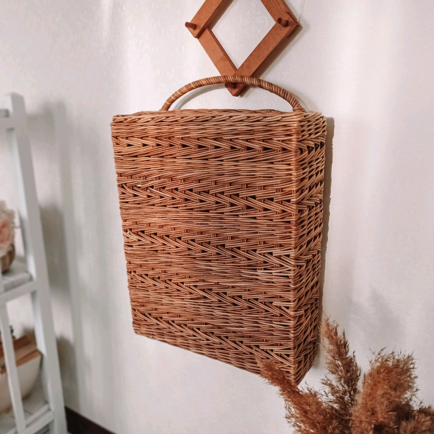 Плетеная корзина с крышкой на заказ в интернет-магазине Ярмарка ...