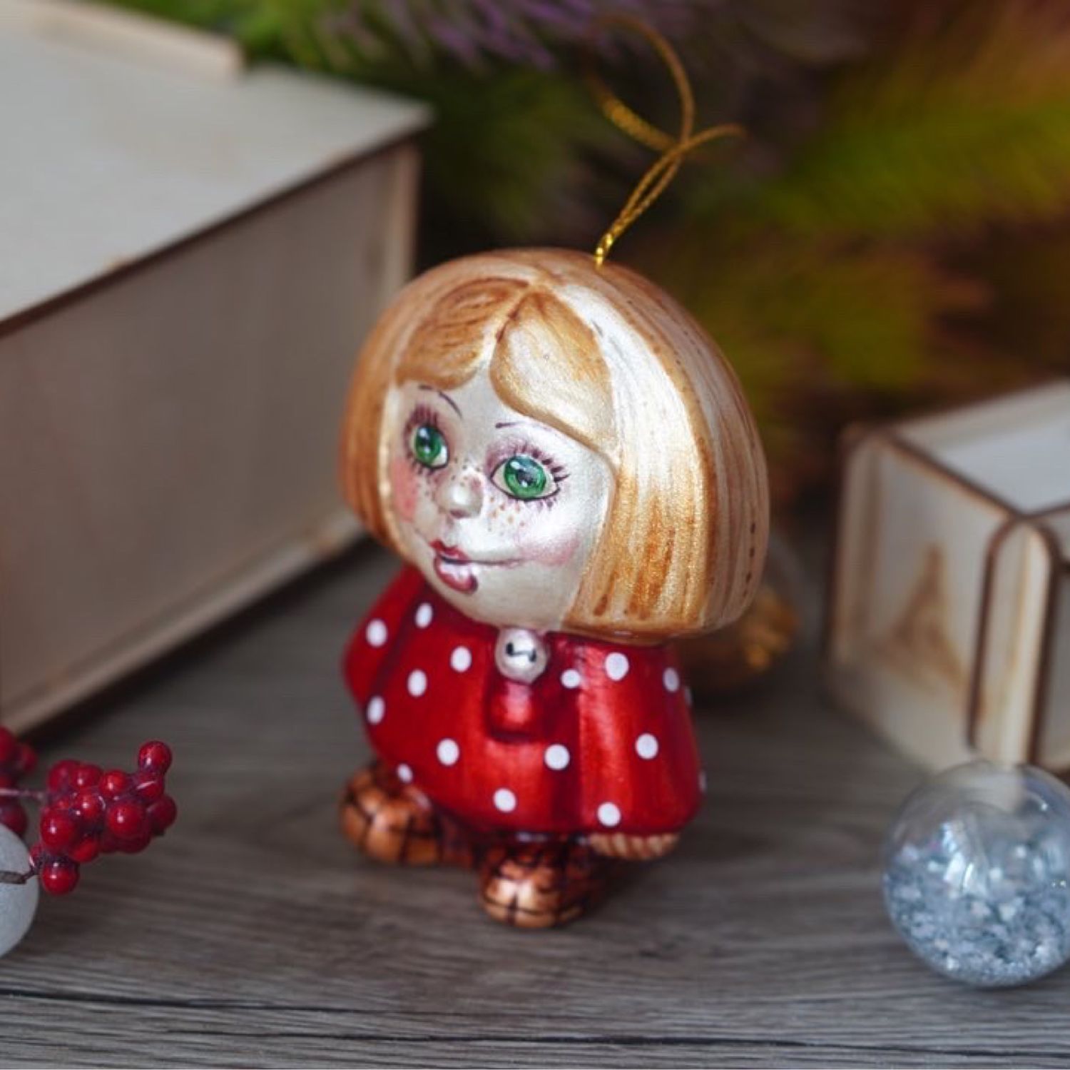Елочная игрушка фарфоровая елочная игрушка Домовенок Кузя – купить ...