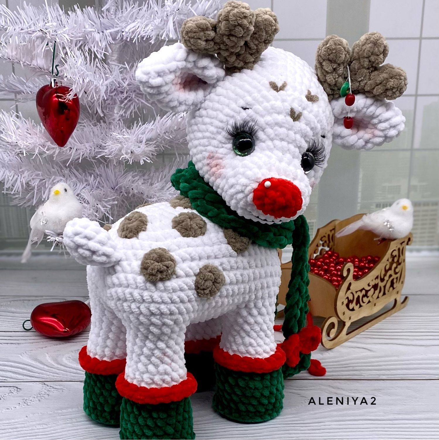 Олень новогодний. Олень крючком. Мастер-класс в PDF. в интернет ...