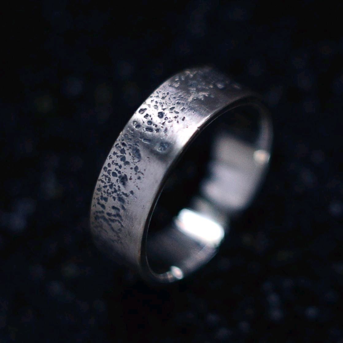 Sabulum - кольцо из серебра с песочной фактурой в интернет-магазине на ...