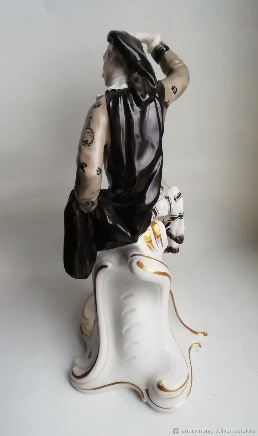 Винтаж Винтажная статуэтка Scaramuz комедии Del Arte Nymphenburg