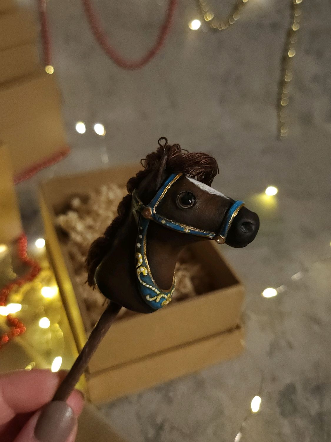 Лошадка на палочке в интернет-магазине Ярмарка Мастеров по цене 1700 ...