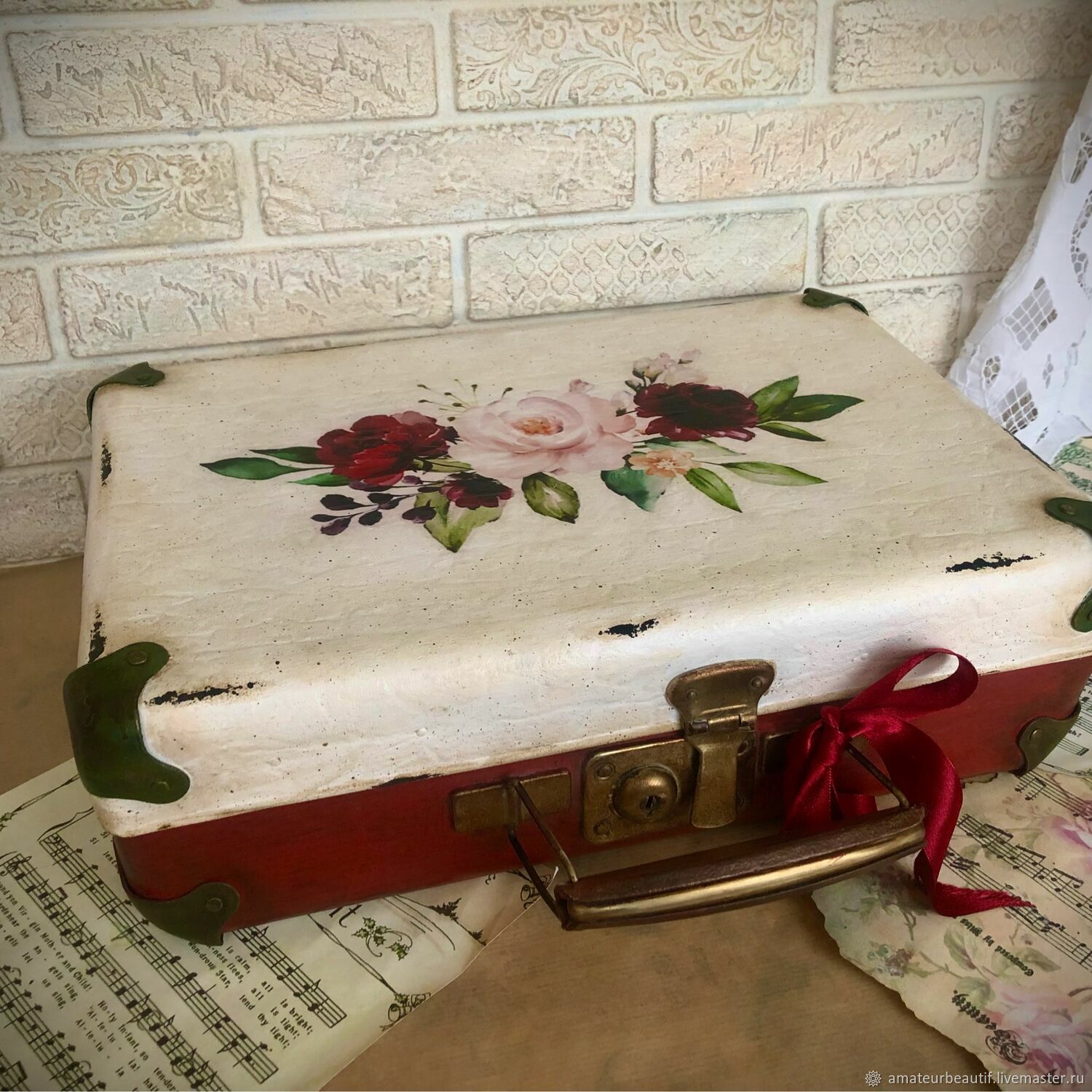 Чемодан в винтажном стиле Vintage roses купить в интернет-магазине ...