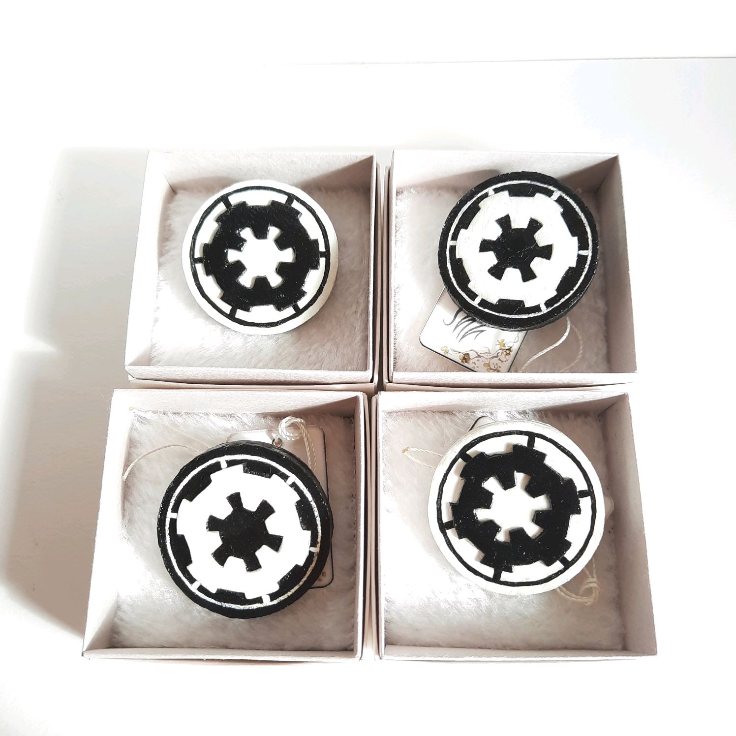 Значок Звёздные войны Star Wars купить в интернет-магазине Ярмарка ...