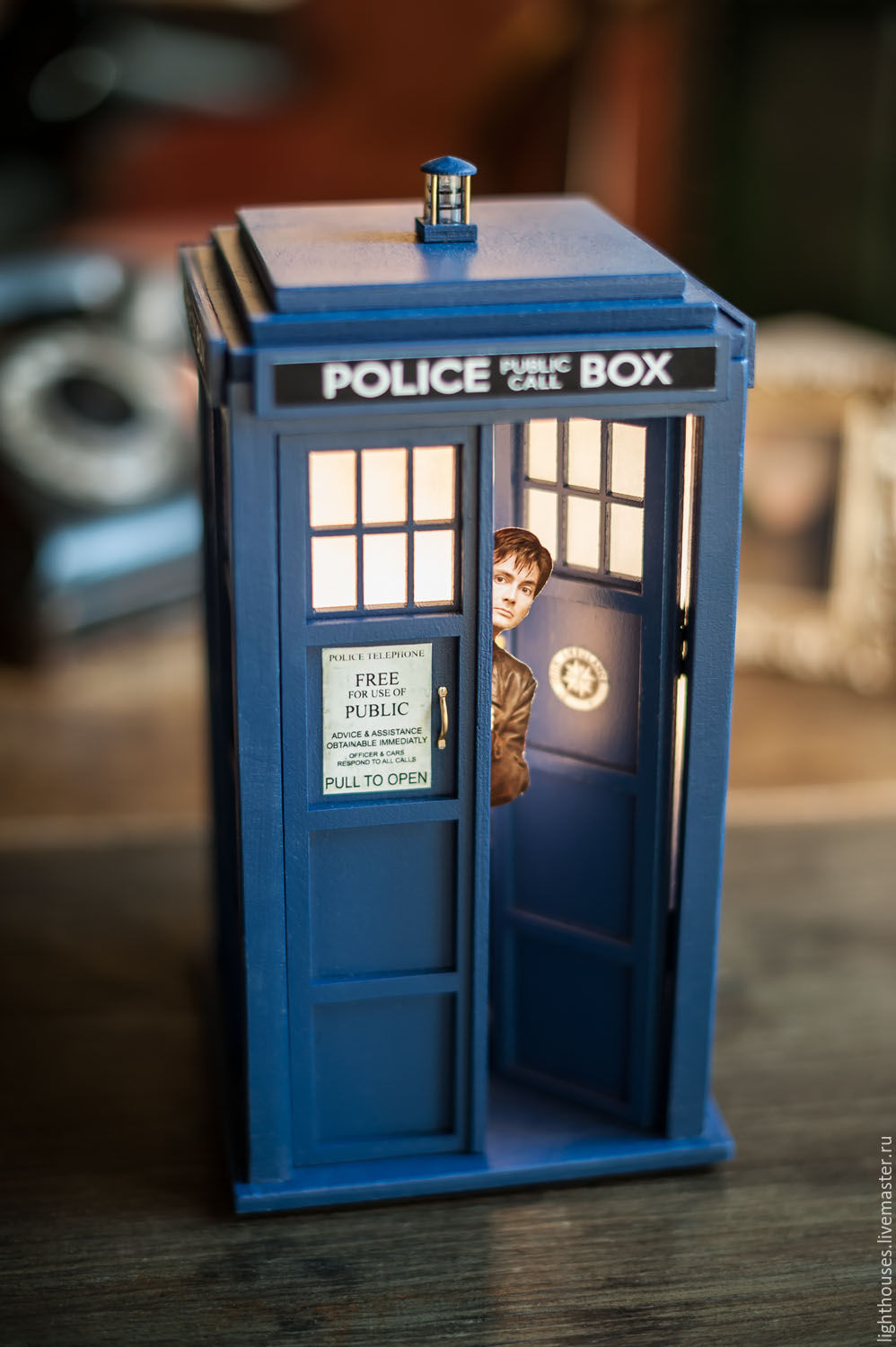 TARDIS-night light with an opening door. Lamp – shop online on ...